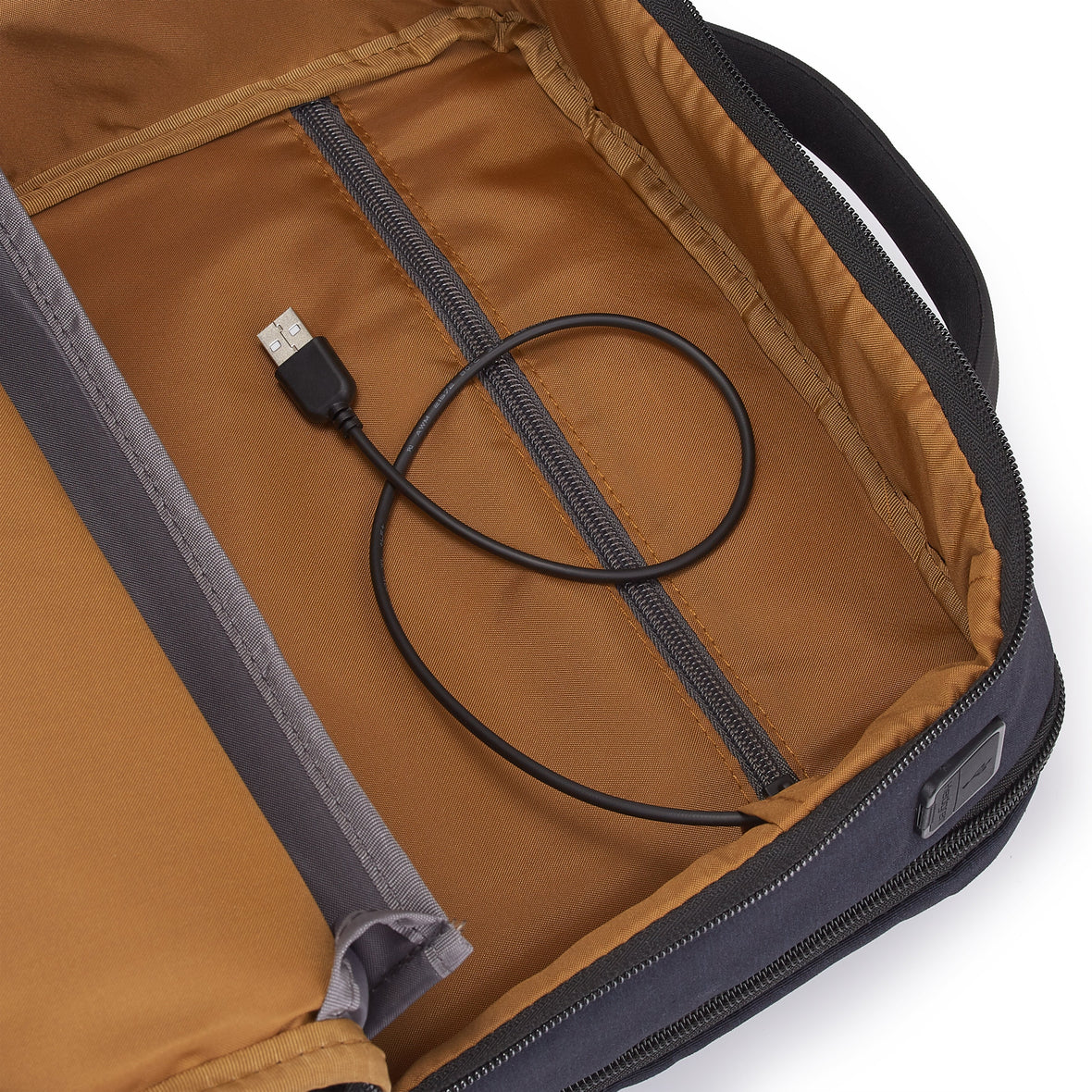 Hedgren Bags & Luggage - Price Beat Guarantee | Bags To Go